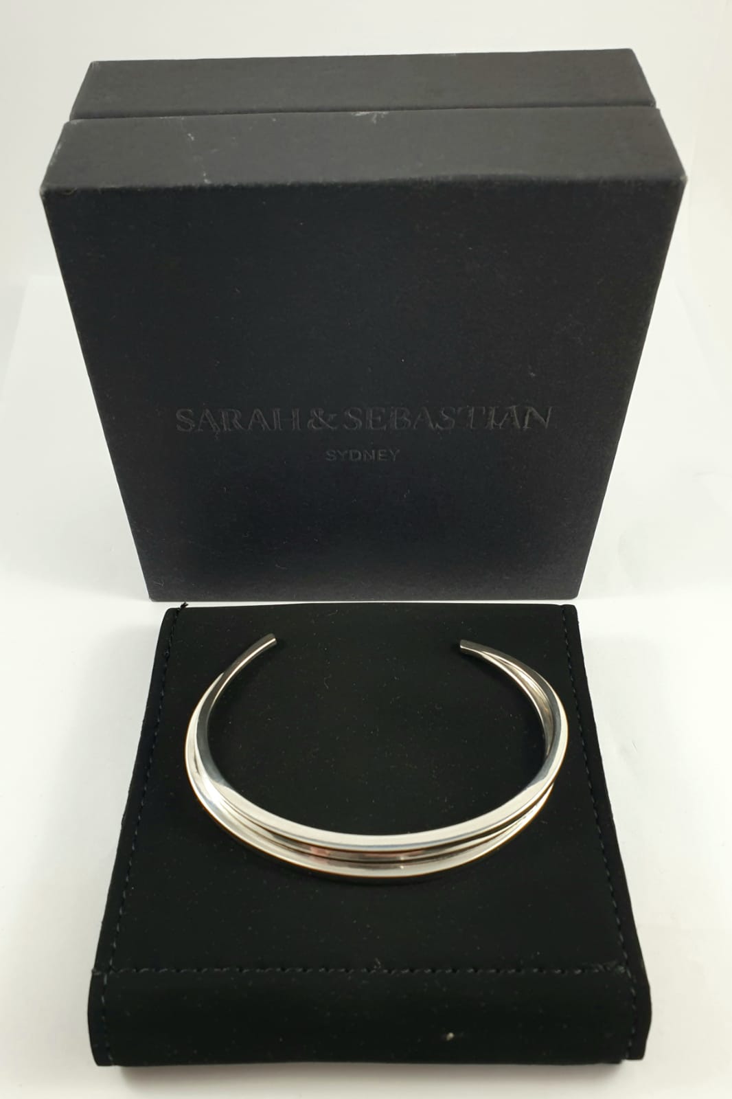 SARAH & SEBASTIAN STERLING SILVER CAST CUFF STEPPED BANGLE - Happy Hockers